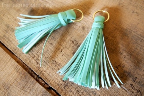DIY-vinyl-tassel-keychain-the-learner-observer - The Bold Abode